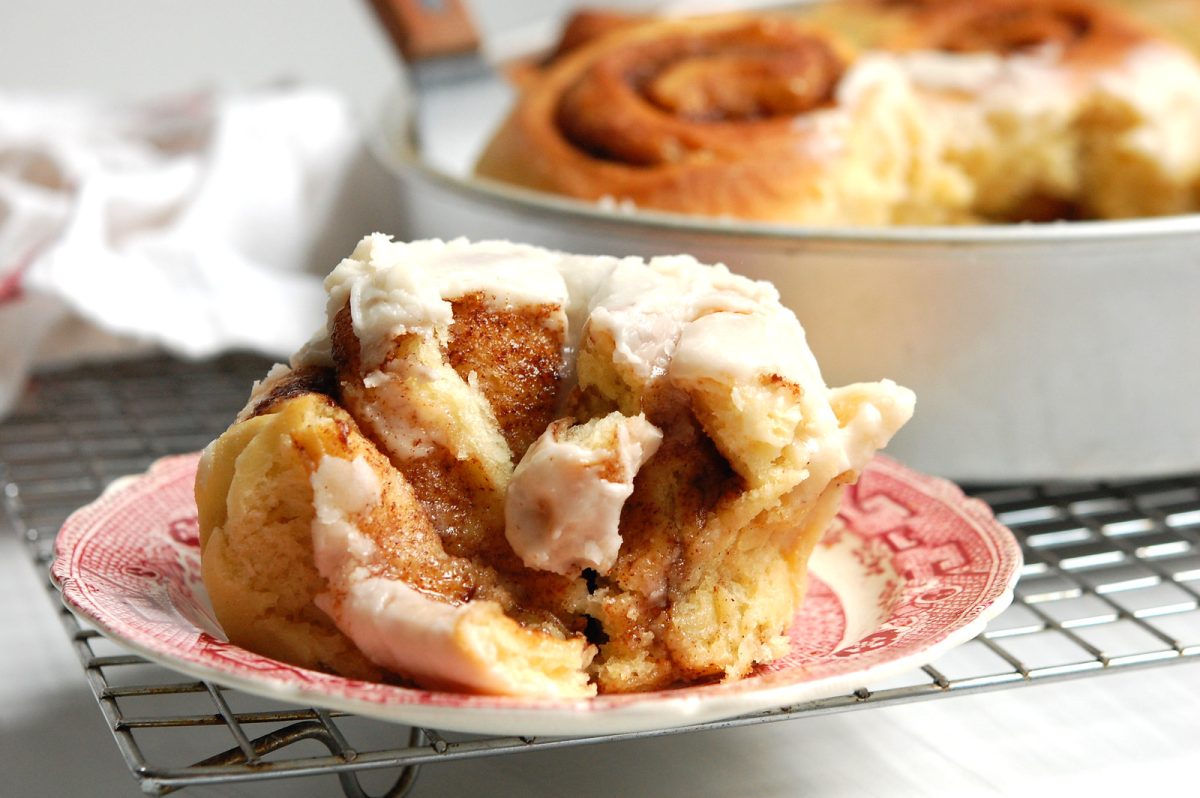 Best Homemade Cinnamon Rolls Recipe (Fluffy + Gooey)