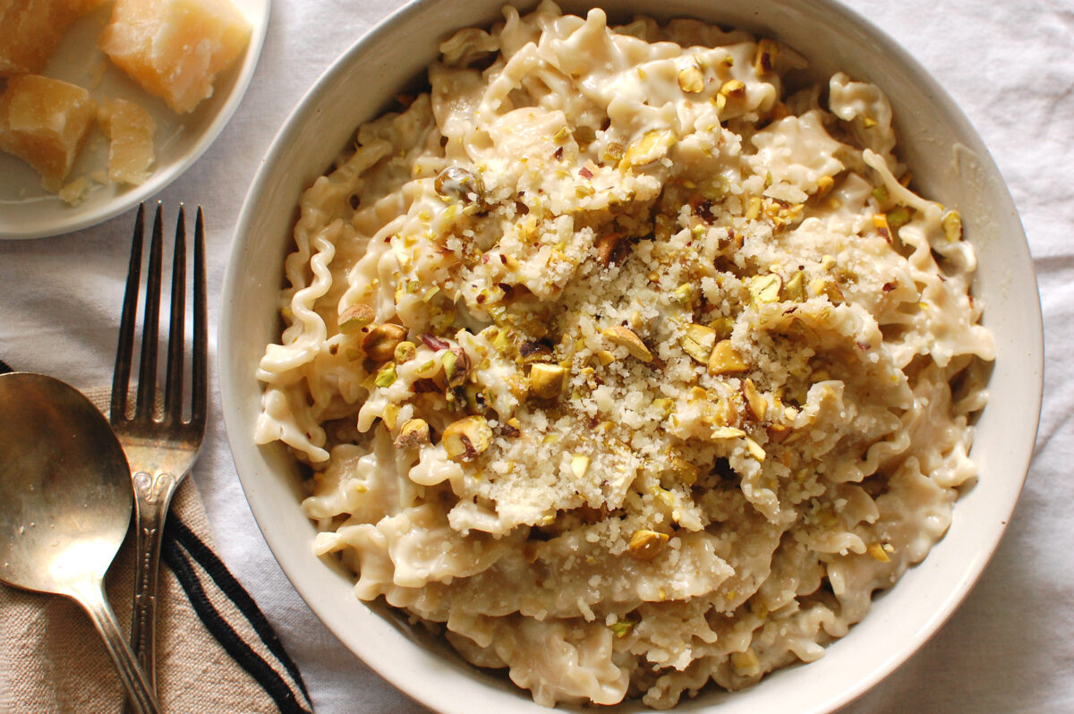 Creamy Gorgonzola Pasta Recipe (Ready in 20 Minutes)